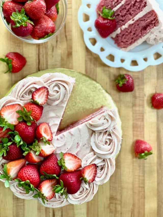 The Ultimate Fresh Strawberry Cake Story - Amycakes Bakes