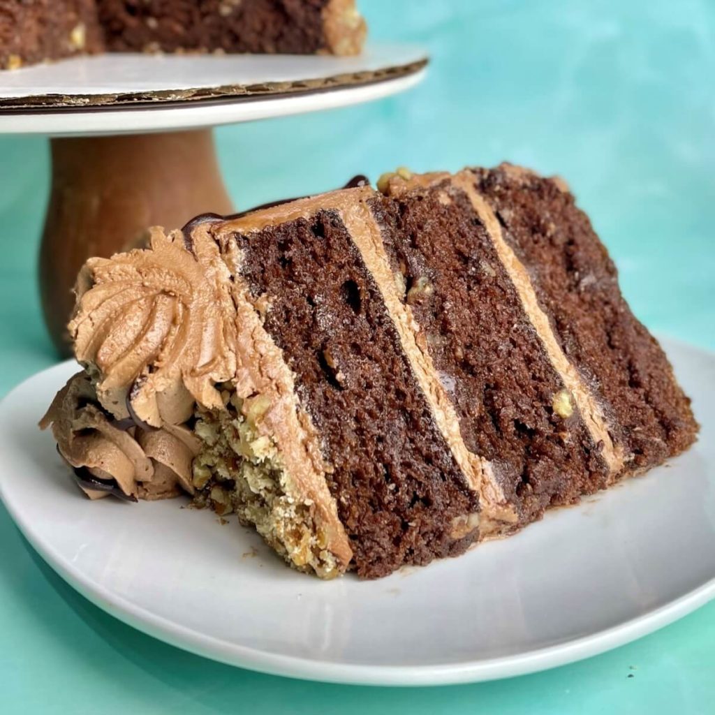 Moist Golden Chocolate Cake (Yellow Cake with Chocolate Frosting ...
