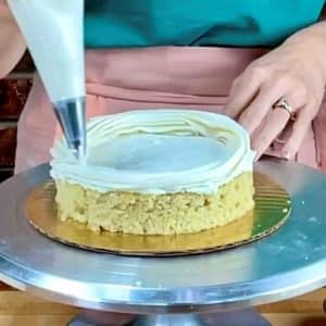 13 Cake Filling Flavors (and recipes!) used in my bakery - Amycakes Bakes